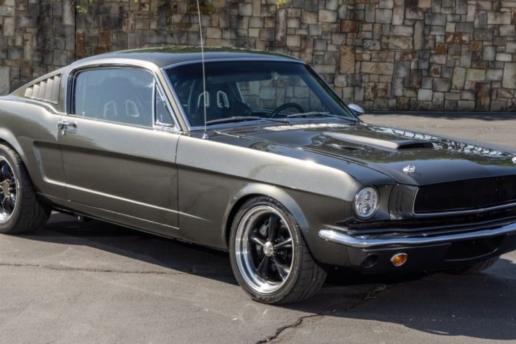 Classic Mustangs for Sale, Mustang Pics & Mustang Year Info